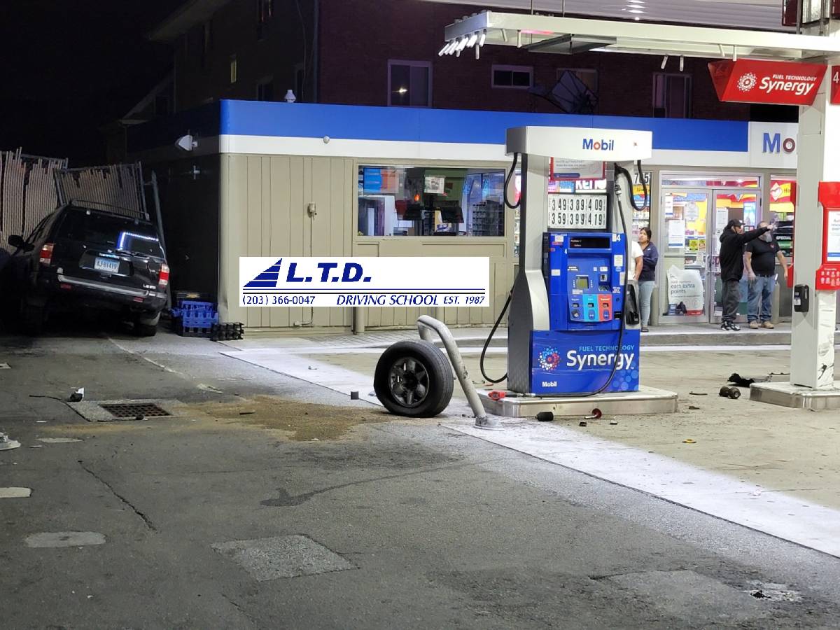 Bridgeport News: Car Hits Pumps At Gas Station – DoingItLocal